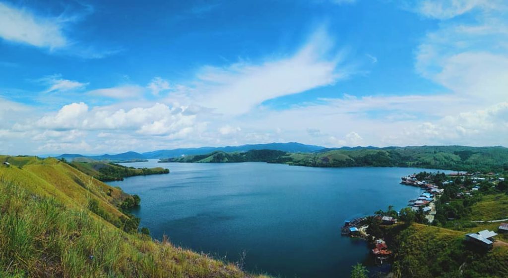 Indahnya Danau Sentani di Papua - Minews ID