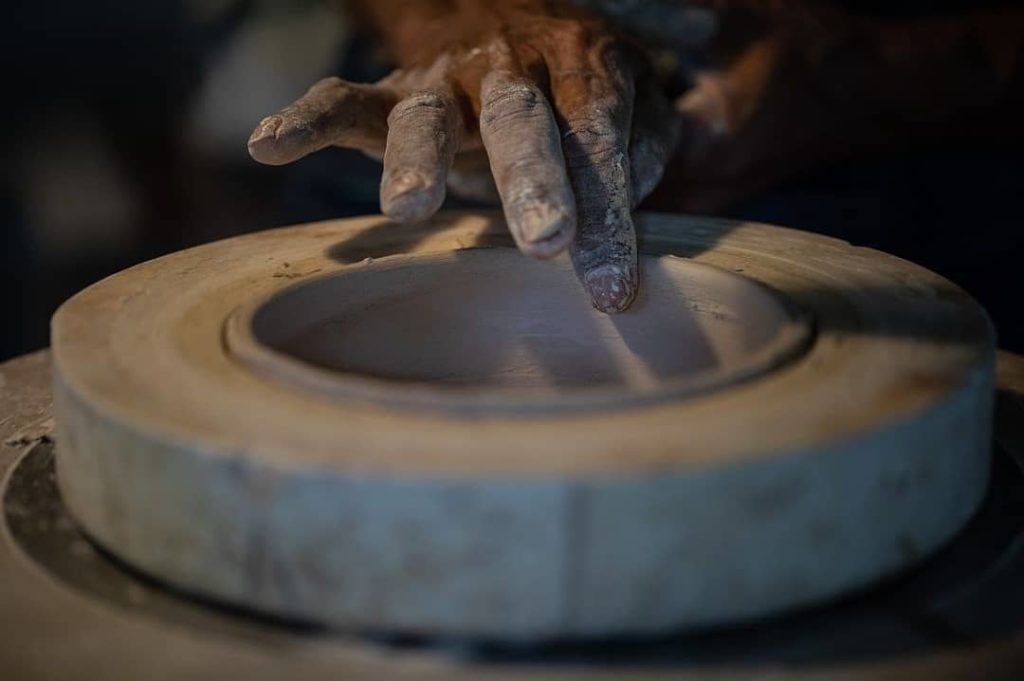 Seni Kerajinan Keramik Buatan Tangan Pekunden Pottery - Minews ID